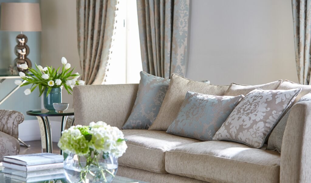 How to Choose the Right Home Textiles for Every Season | Expert Guide